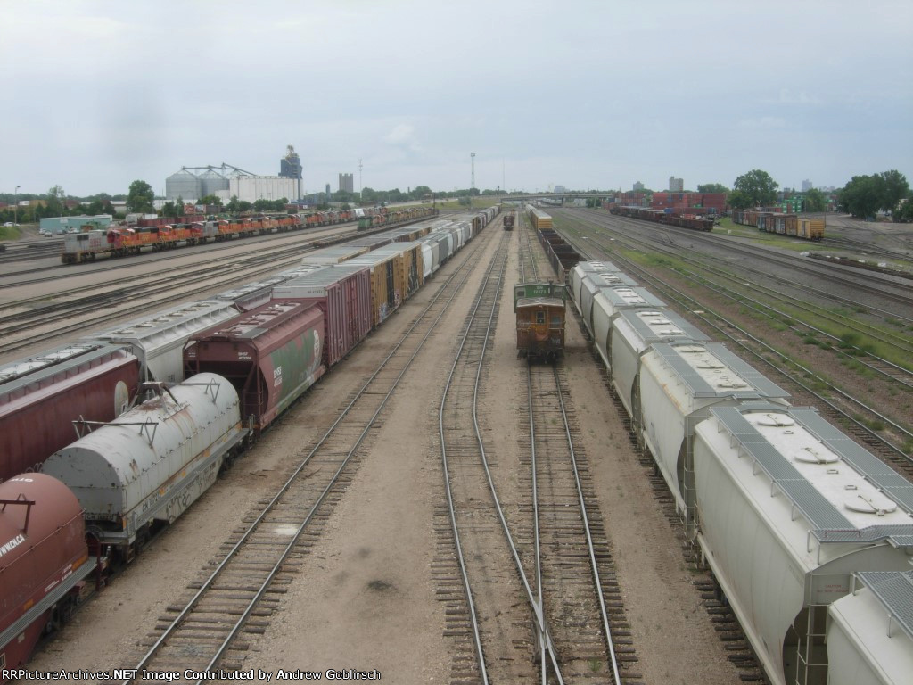 CN 187212, BNSF 403286 & BN 12373